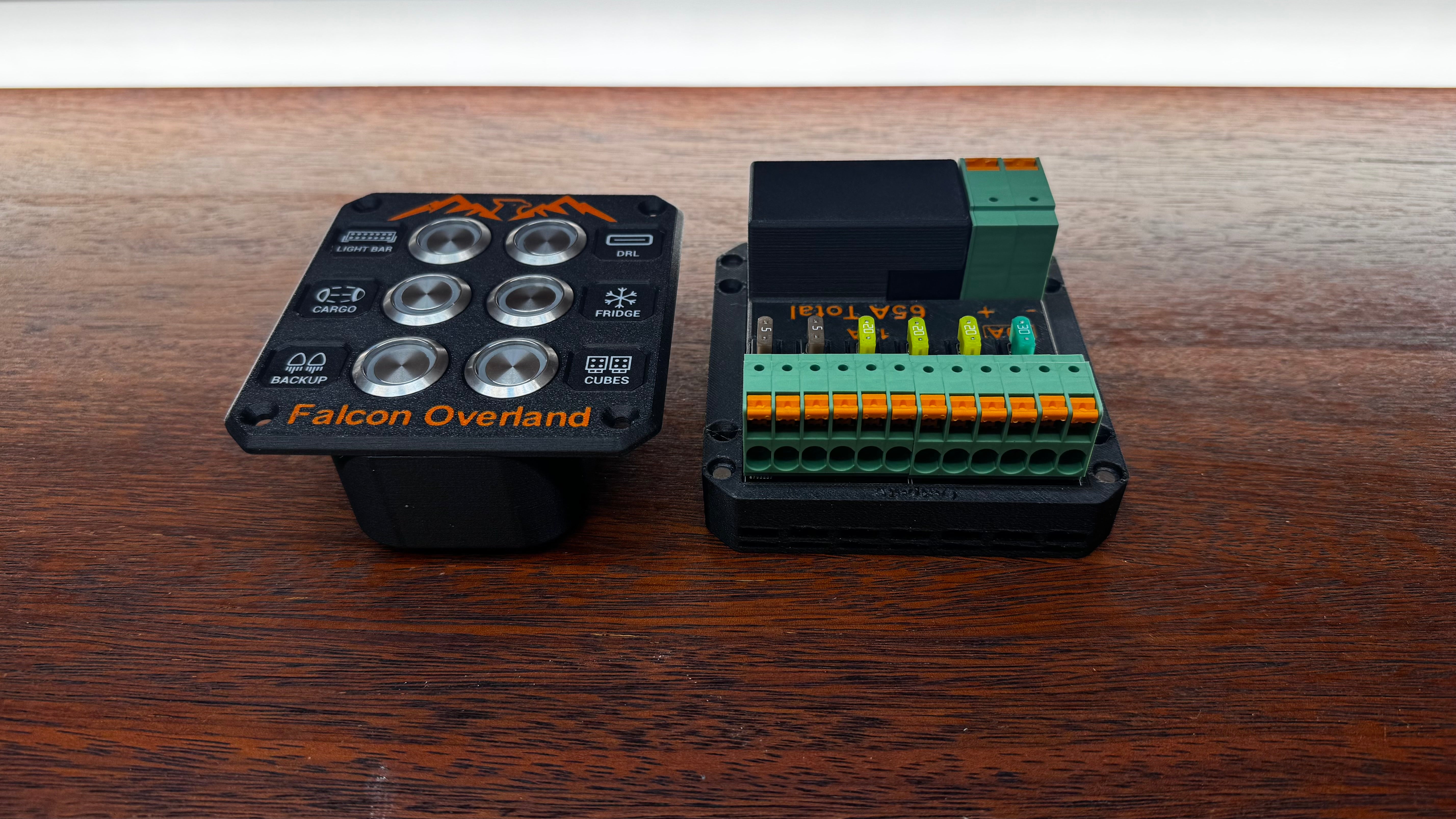 6 Way Switching Hub – Falcon Overland